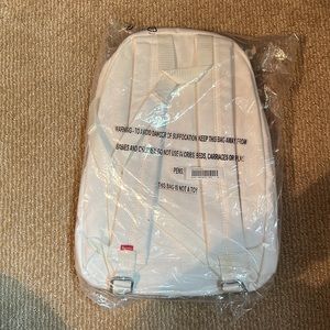Supreme | Bags | Supreme White Canvas Box Logo Backpack Pristine Auth ...